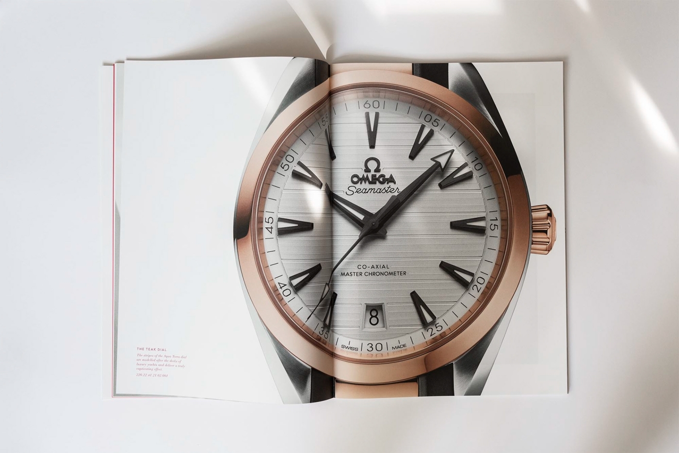 Direction Artistique Print et Graphisme : Omega - Seamaster Book par Audric